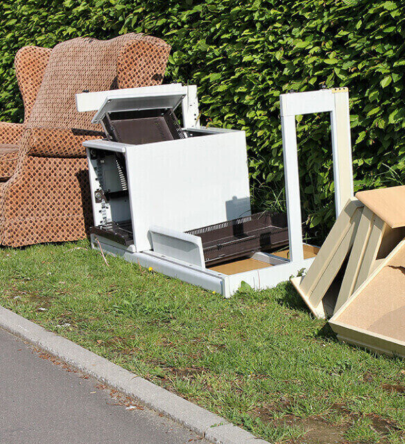 Bulk pickup waste management store